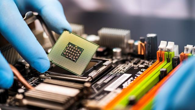 Semiconductor vs Microchip vs Integrated Circuit: Unraveling the ...